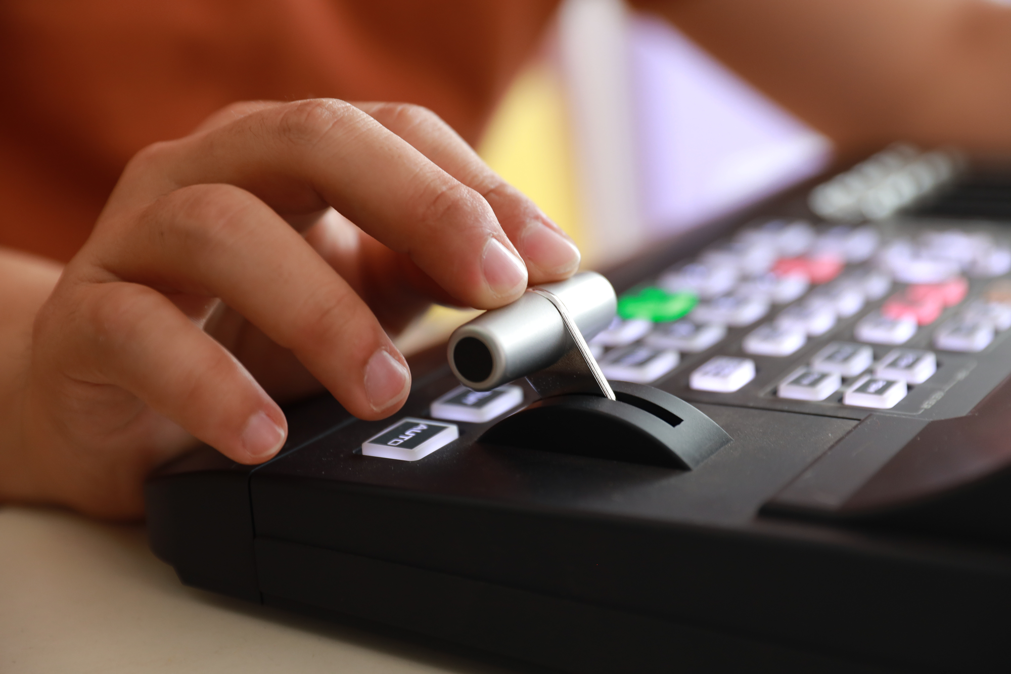 Direktestrømming av lyd og video - Teknologiforståelse (IM-IKM vg1) - NDLA